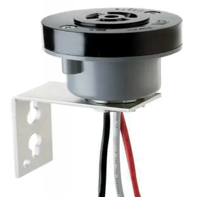 Photo-Control-Receptacle-with-Bracket-K122